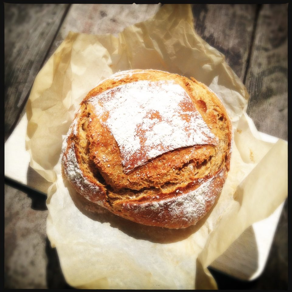 Brood uit een pannetje (en oven) - Sofia Sparla